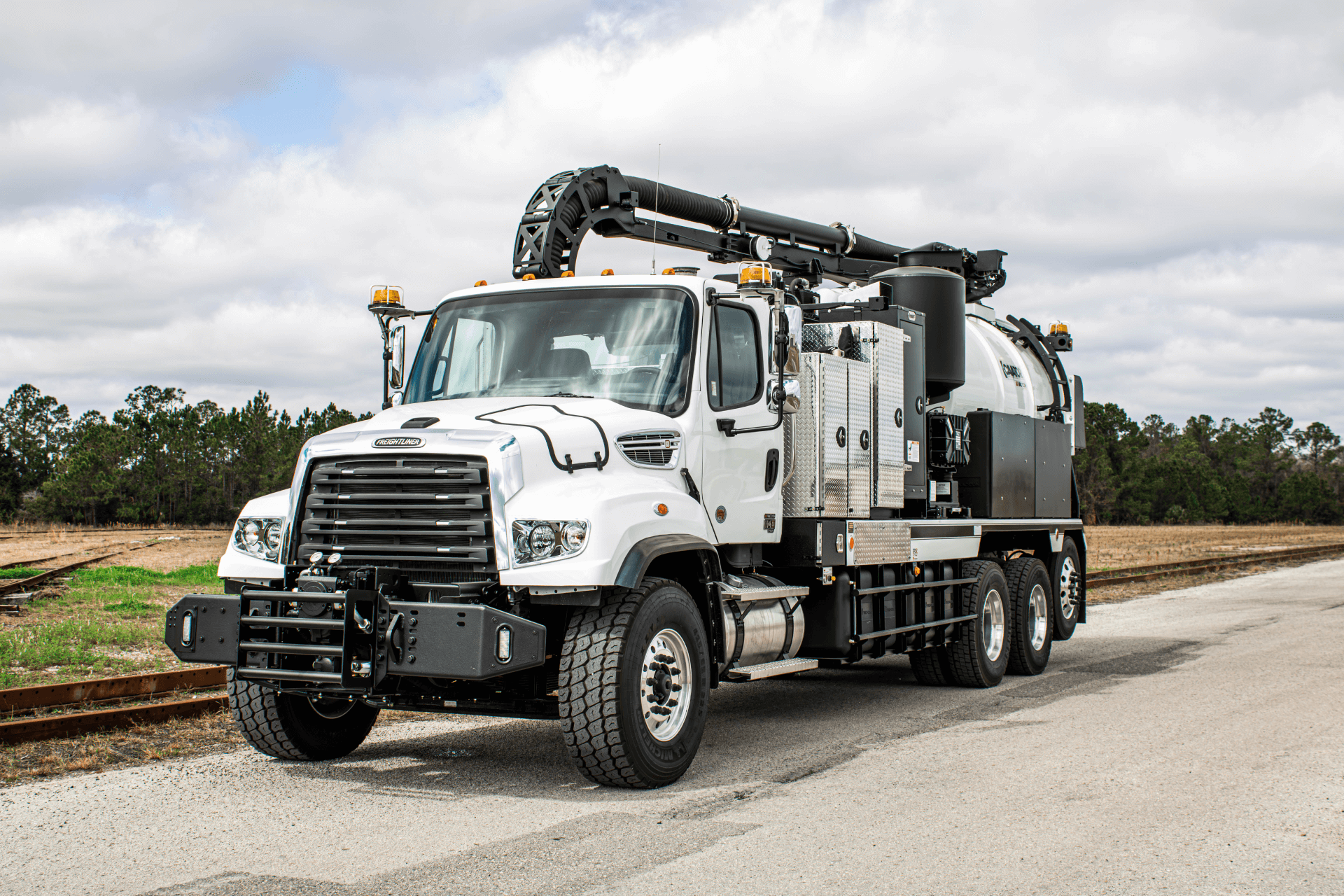 Hydro-excavation Truck for Municipal and Contractor Non-Destructive Digging, Potholing, and ...